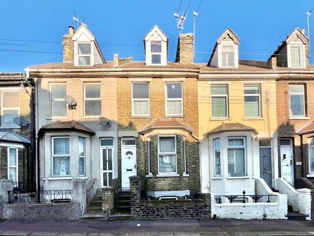 1 Bedroom Shared Living/roommate Rochester Medway LS100057806
