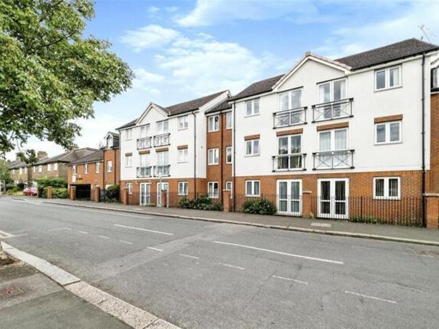 1 Bedroom Shared Living/roommate Romford Greater London 101931575