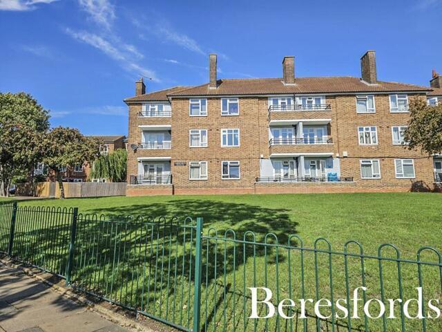 1 Bedroom Shared Living/roommate Romford Greater London LS100158495