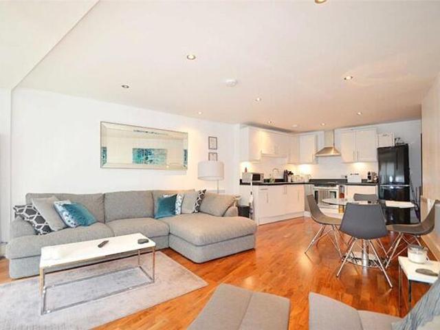 1 Bedroom Shared Living/roommate Surrey Greater London 100917671