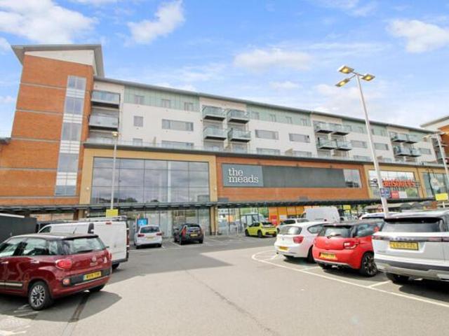 1 Bedroom Shared Living/roommate Surrey Hampshire LS99130414