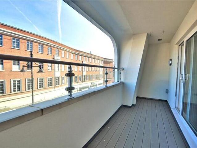1 Bedroom Shared Living/roommate Surrey Surrey 101199890
