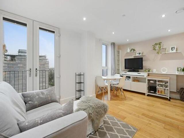 1 Bedroom Shared Living/roommate Sutton Greater London LS101316199