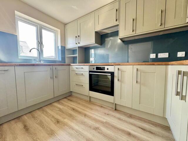 1 Bedroom Shared Living/roommate Swindon Swindon 101677713