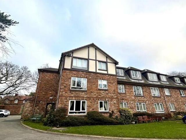 1 Bedroom Shared Living/roommate Tabley Road Tabley Road LS100685071