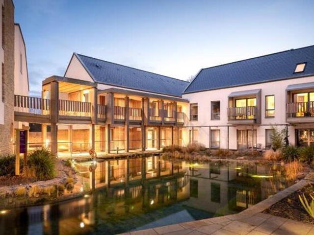 1 Bedroom Shared Living/roommate Tetbury Gloucestershire 100987895