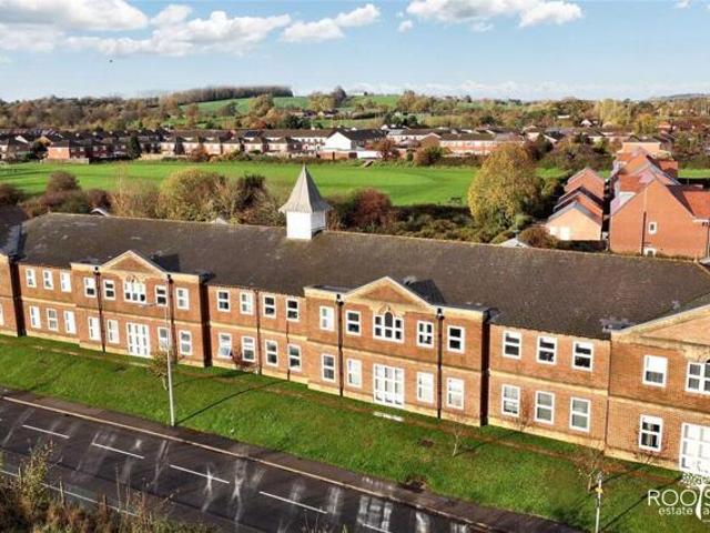1 Bedroom Shared Living/roommate Thatcham West Berkshire LS101677915