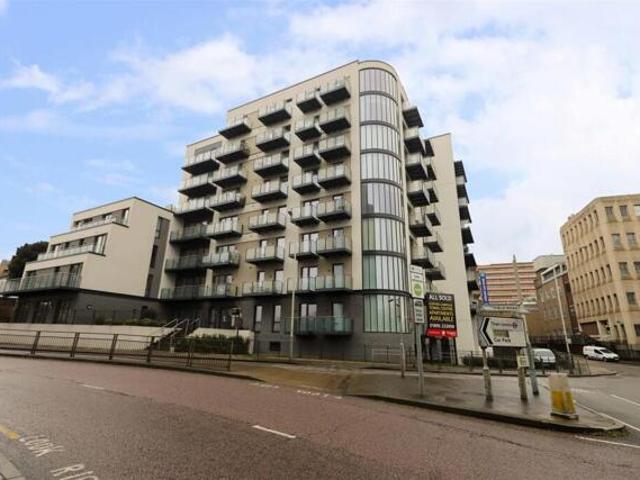 1 Bedroom Shared Living/roommate Uxbridge Greater London LS100426411