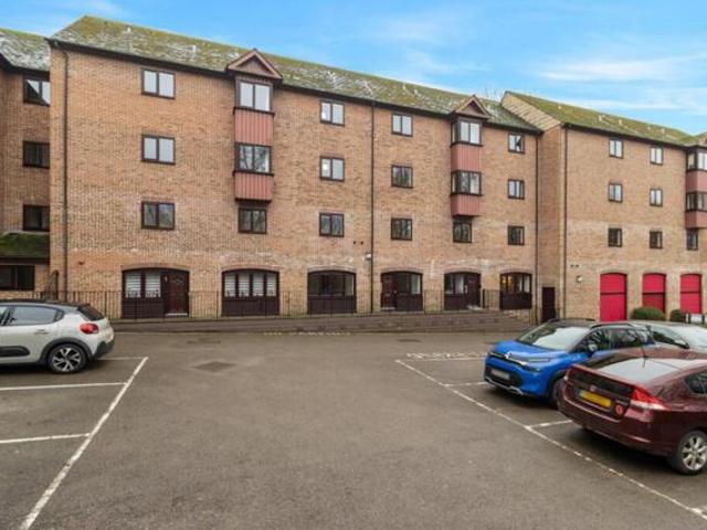 1 Bedroom Shared Living/roommate Uckfield East Sussex LS98969211