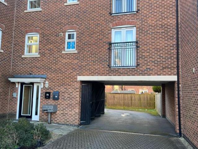 1 Bedroom Shared Living/roommate Wakefield Wakefield LS100614966
