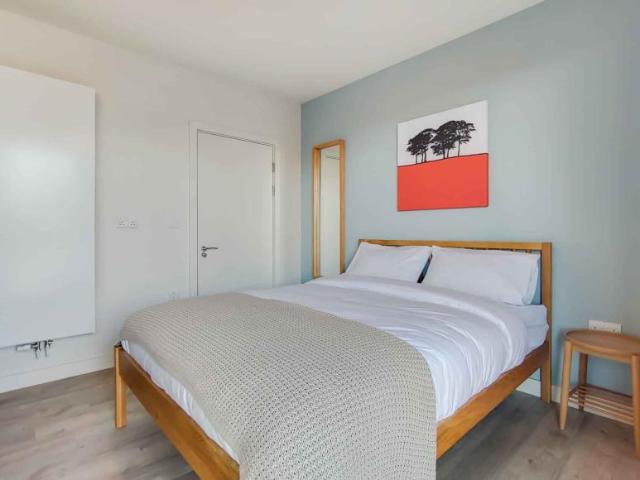 1 Bedroom Shared Living/roommate Wembley Wembley LS99498884