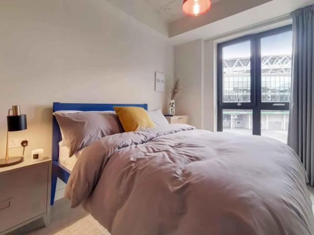 1 Bedroom Shared Living/roommate Wembley Wembley LS99490269