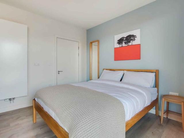1 Bedroom Shared Living/roommate Wembley Wembley LS99490441