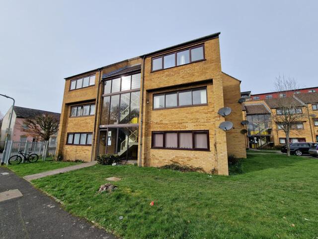 1 Bedroom Shared Living/roommate Yeovil Somerset 99571880