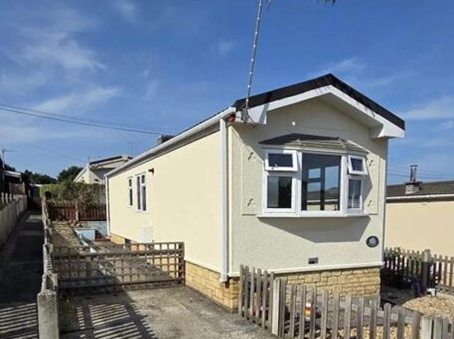 1 Bedroom Shared Living/roommate Yeovil Somerset 100953586