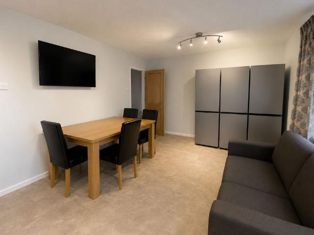 1 bedroom sharedAccommodation in Lauradale, Bracknell