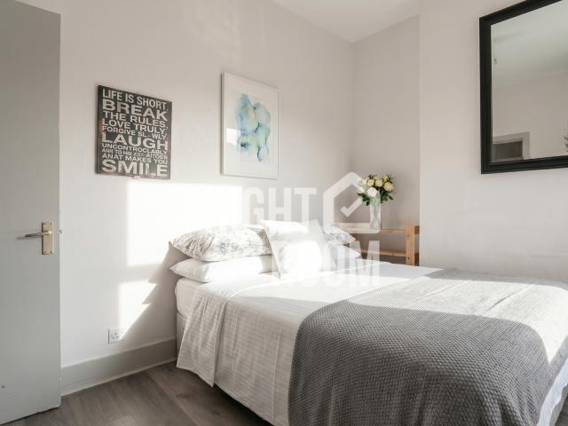 1 bedroom Single room to let Room 4, Alloa Road, London SE8 5AH