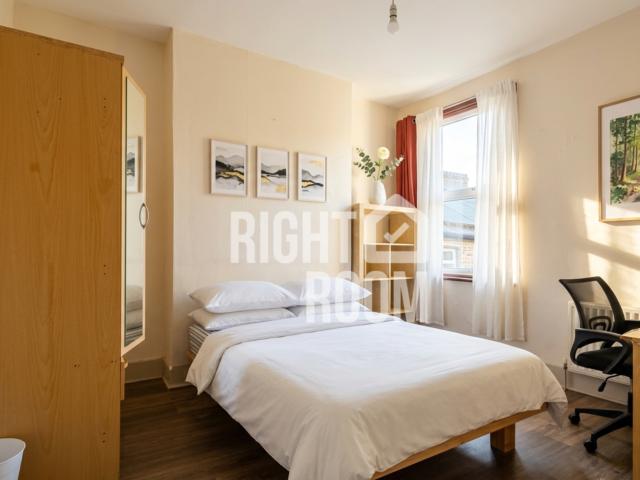 1 bedroom Single room to let Room 4, Alloa Road, London SE8 5AH