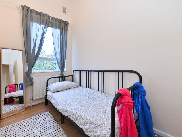 1 bedroom Single room to let Room 4, Centurion Close, N7 8UJ