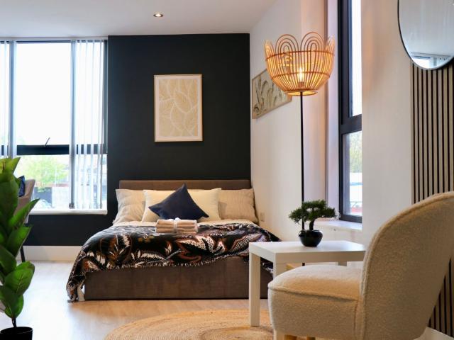 1 bedroom studio apartment to rent
