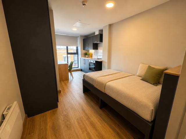 1 bedroom studio apartment to rent