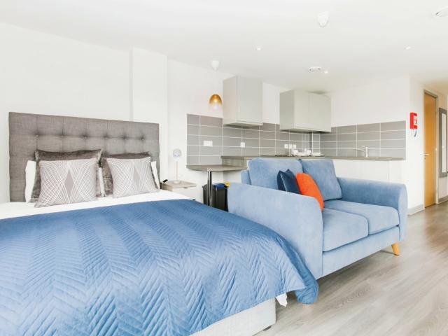 1 bedroom studio apartment to rent