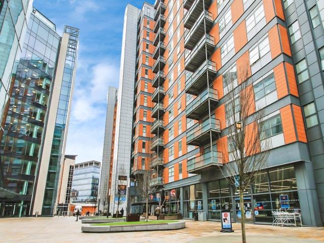 1 bedroom studio apartment to rent