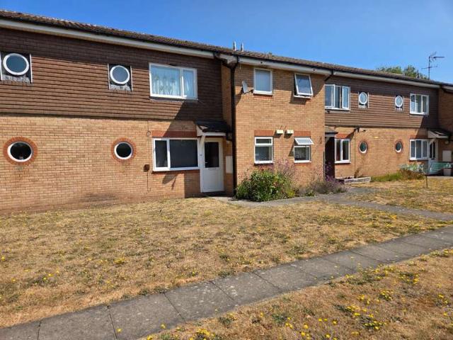 1 Bedroom Studio Flat