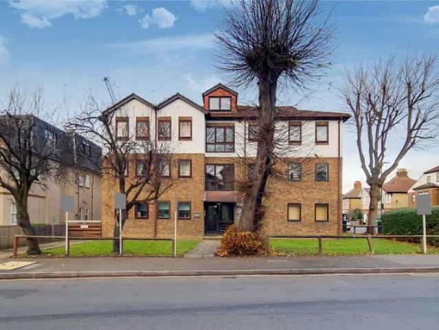 1 Bedroom Studio Flat