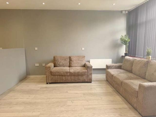 1 Bedroom Studio Flat