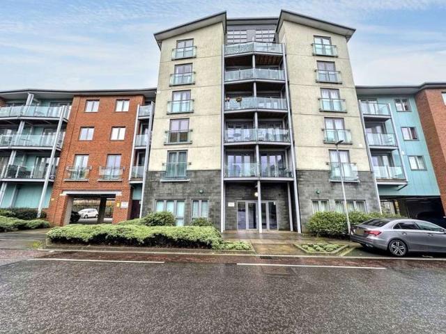 1 Bedroom Studio Flat
