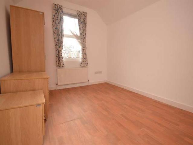 1 Bedroom Studio Flat