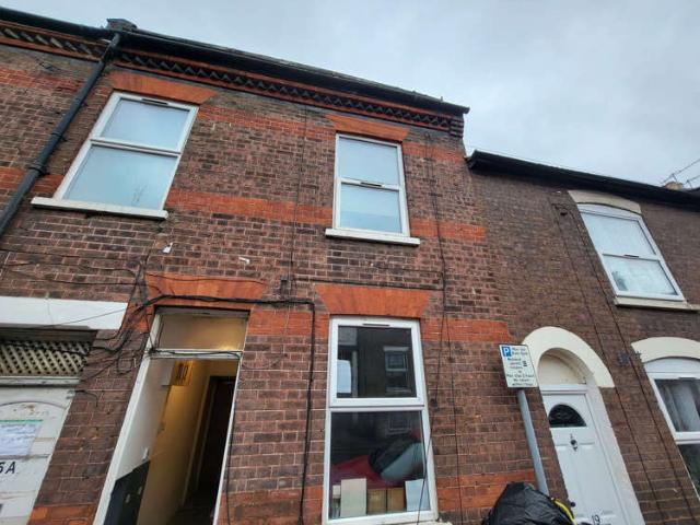1 Bedroom Studio Flat