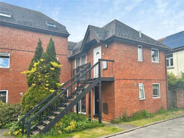 1 Bedroom Studio Flat