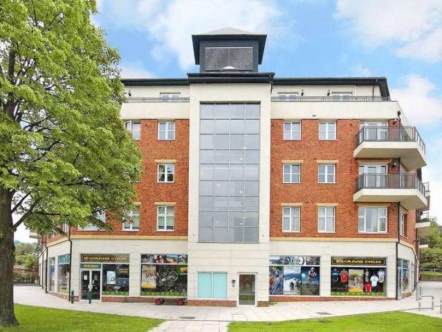 1 Bedroom Studio Flat