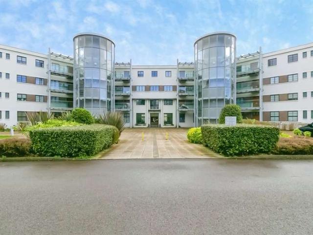1 Bedroom Studio Flat