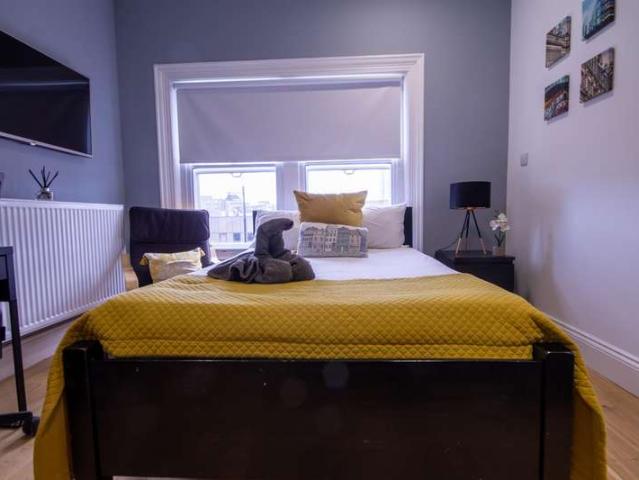 1 Bedroom Studio Flat