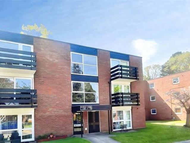 1 Bedroom Studio Flat