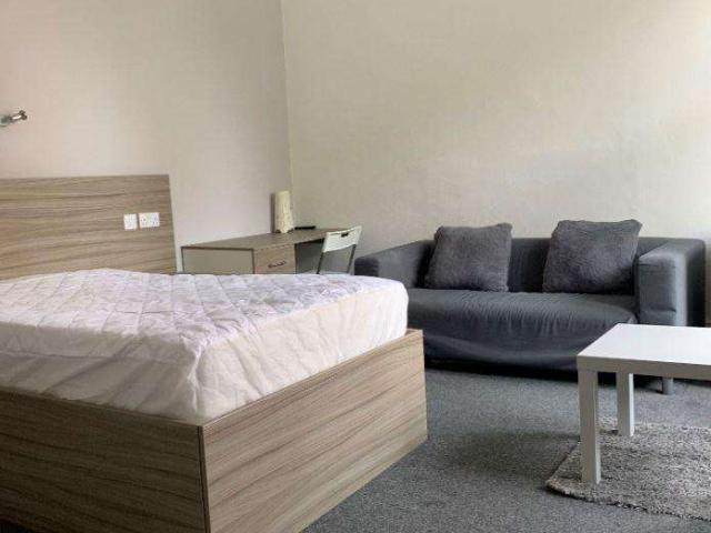1 Bedroom Studio Flat