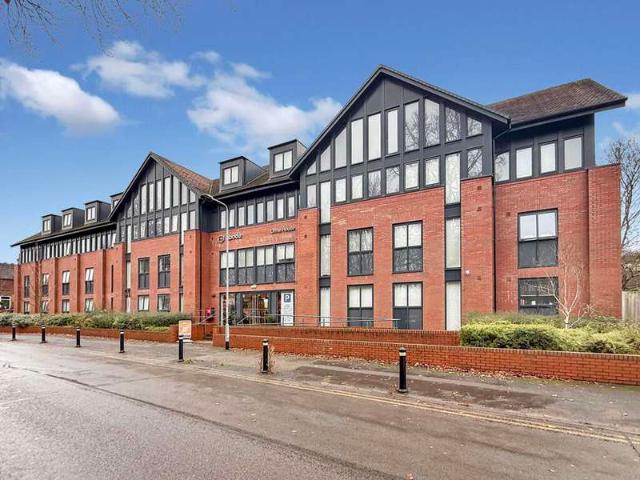 1 Bedroom Studio Flat