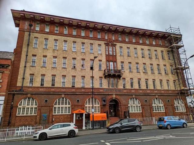 1 Bedroom Studio Flat