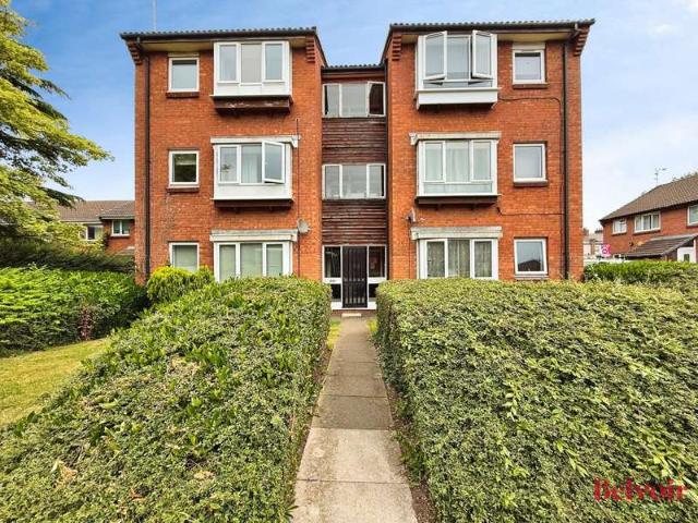1 Bedroom Studio Flat