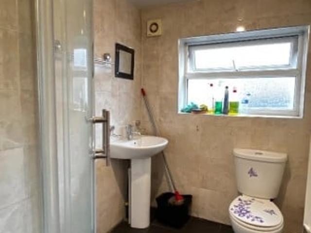 1 Bedroom Studio Flat
