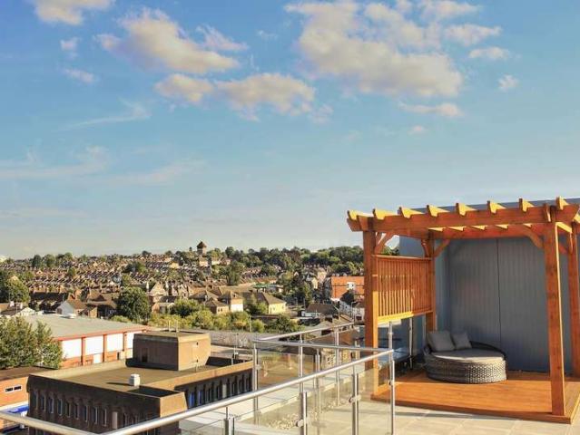 1 Bedroom Studio Flat