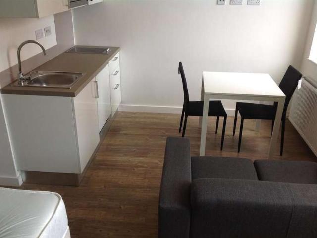 Studio Flat