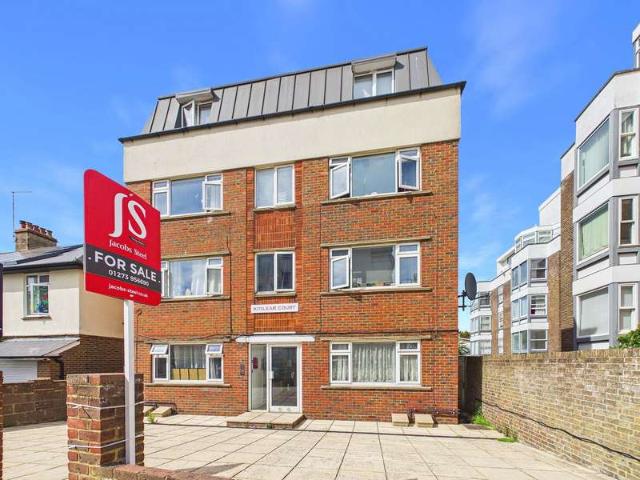 1 Bedroom Studio Flat