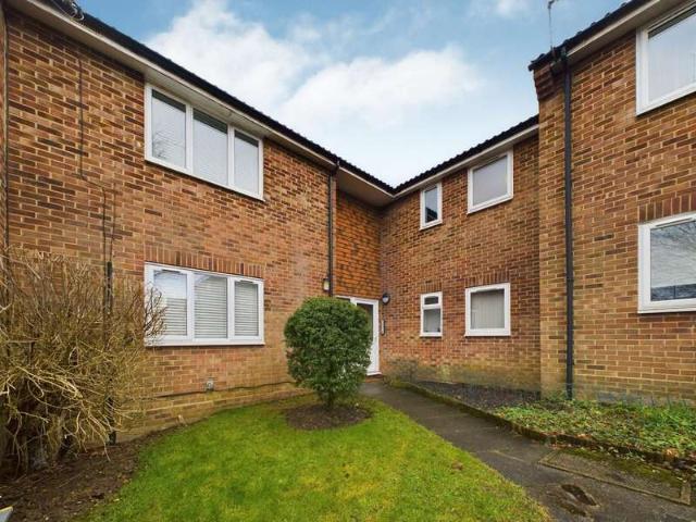 1 Bedroom Studio Flat