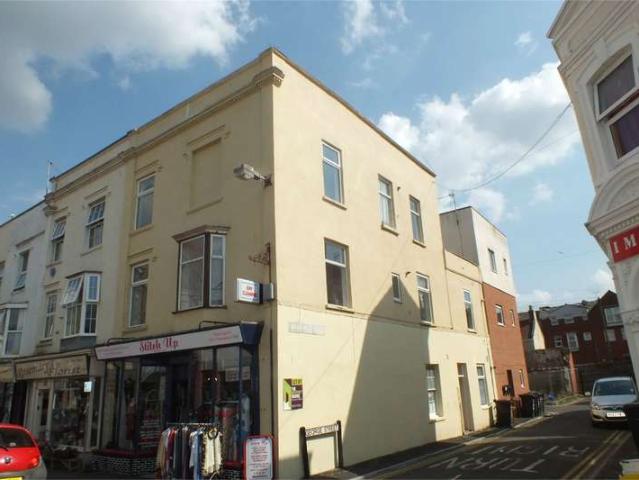 1 Bedroom Studio Flat