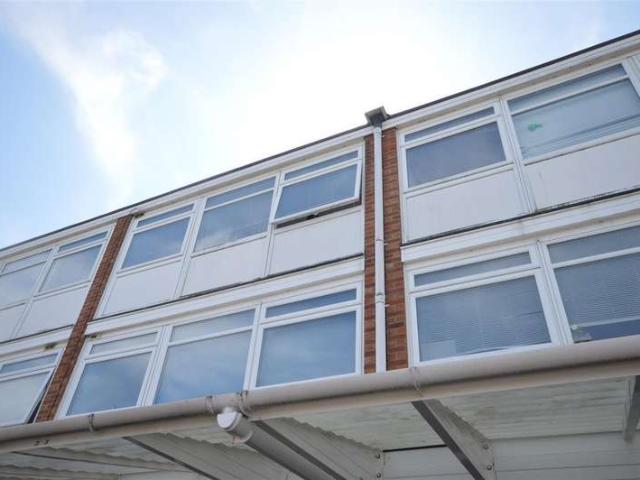 1 Bedroom Studio Flat
