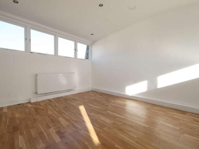 1 Bedroom Studio Flat